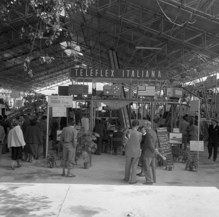 Stand Teleflex Italiana alla Fiera Campionaria di Milano del 1953 ...