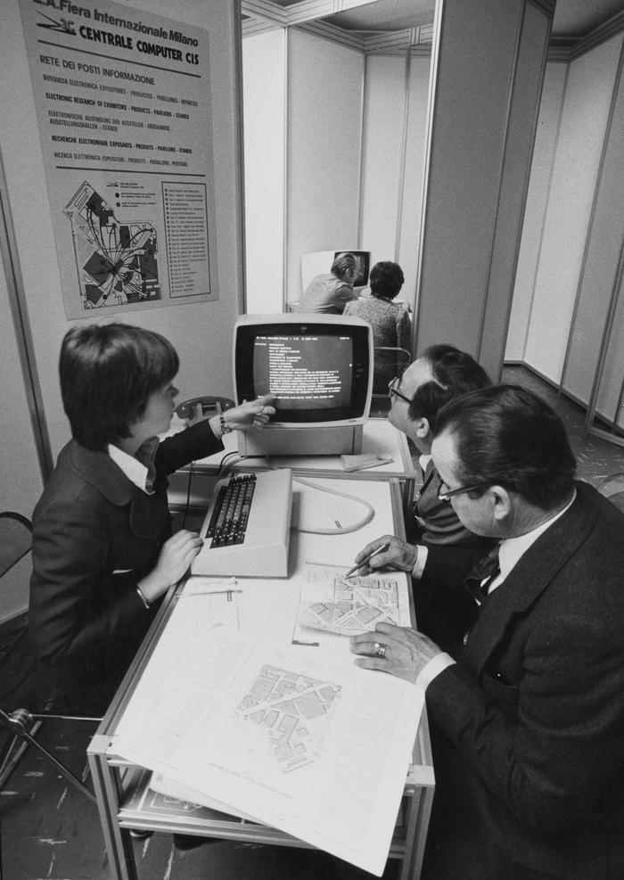Centrale Computer CIS alla Fiera Campionaria di Milano del 1977 ...