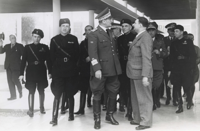 Visita del generale Rodolfo Graziani alla Fiera Campionaria di Milano ...